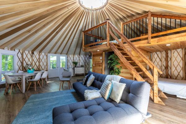 Le Renard Luxury Yurt - Quebec