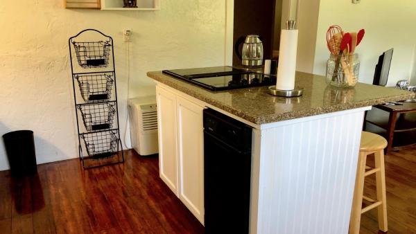 Sluice Box - Affordable, Convenient, And Near Mendenhall Glacier- Discounts On Tours! - 朱諾