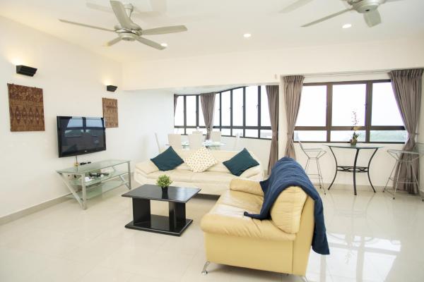 Sri Sayang Seaview Holiday Home - Batu Ferringhi