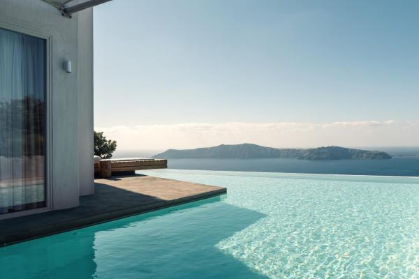 West East Suites - Oia