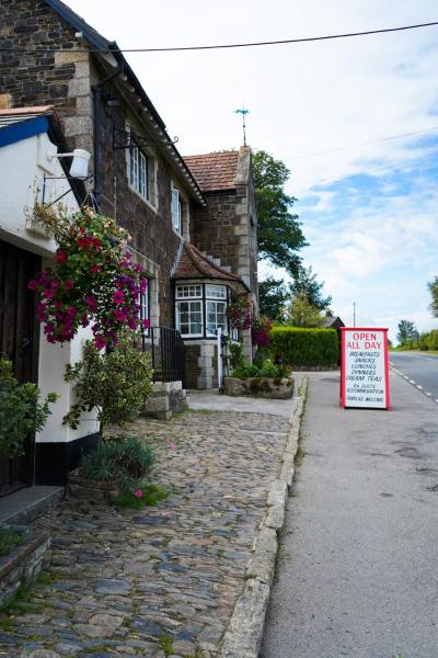 Fox & Hounds Hotel - Okehampton