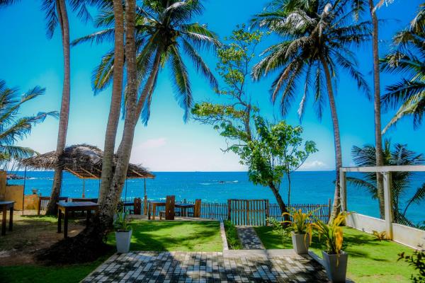 Shanora Beach - Mirissa