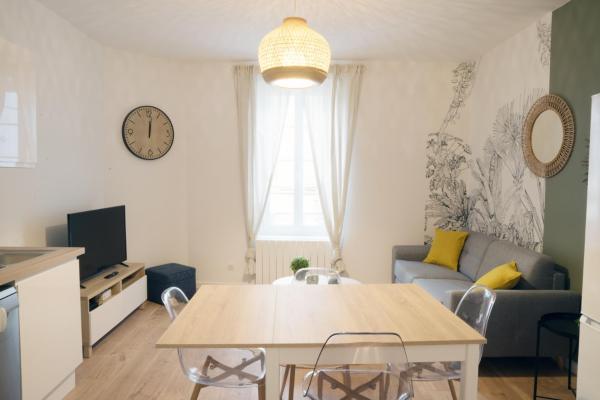 T3 De Charme Situé En Hyper Centre Avec Wifi, Linge, Draps, Savons Et Serviettes Fournis -