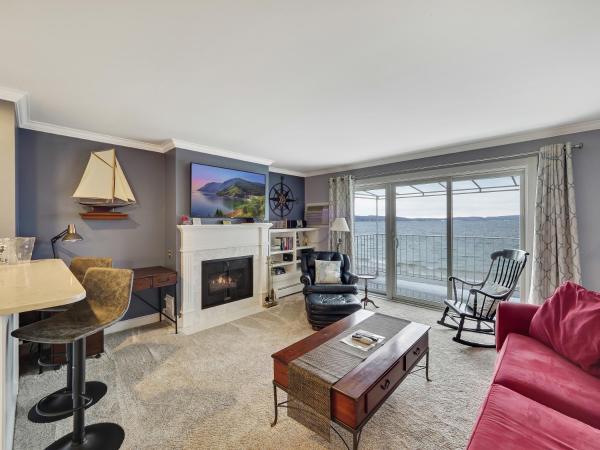 210 Water Street Inn - Resort Township, MI