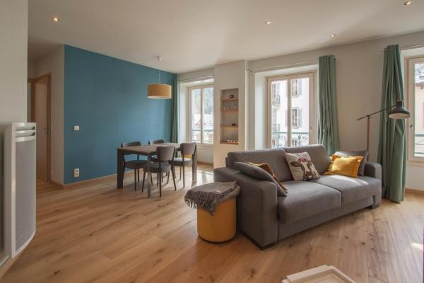 Les Aiguilles- Town Centre Luxury 2 Bedroom Apartment - Lac de Pormenaz