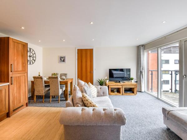 Swansea Marina - Sleeps 4 - Underground Parking - Gales