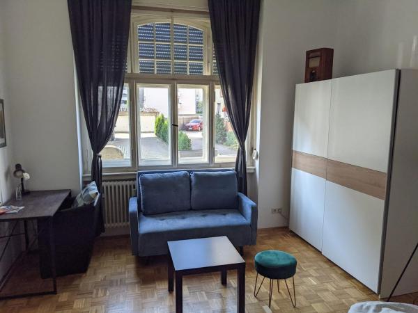 Wohnen Am Main - Gemütlicher Altbau, Zentral - ヴュルツブルク