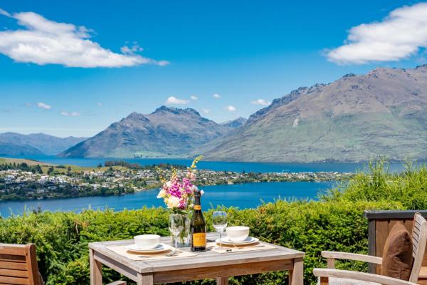 Fantail On Goldleaf - Queenstown Holiday Home - Queenstown