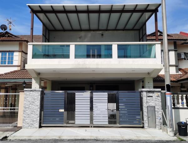 Bbt Double Storey Balcony Bukit Tinggi Home - Port Klang