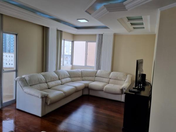 Apto Av Brasil Quadra Mar - Balneario Camboriú