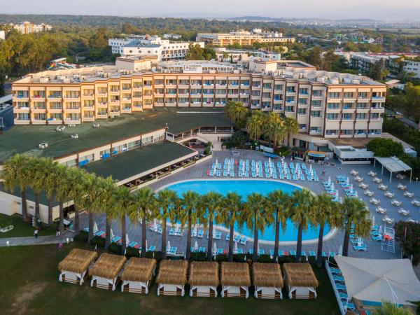 Amara Family Resort - Side