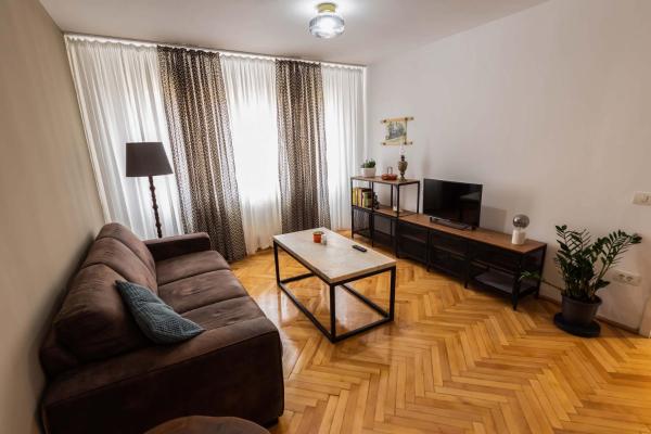 Cosy 2-bedroom Flat - Fully Equipped - Județul Caraș-Severin