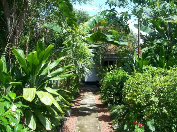 Suveniya Villa - Hikkaduwa