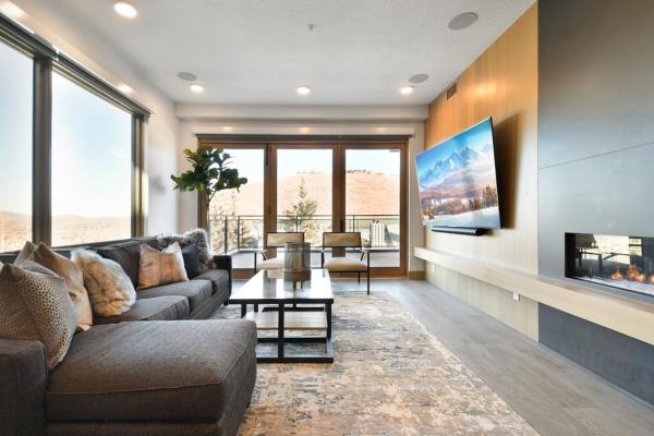 Kings Crown 201b - Park City, UT