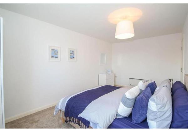 3 Bedroom Beautiful Apartment - Rochdale