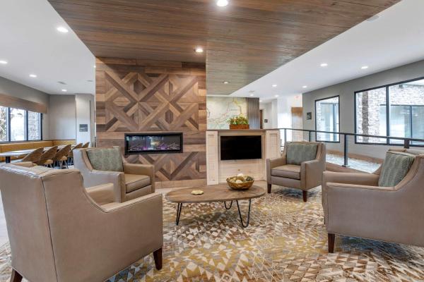 Best Western Plus Apple Valley Lodge Pigeon Forge - Douglas Lake, TN