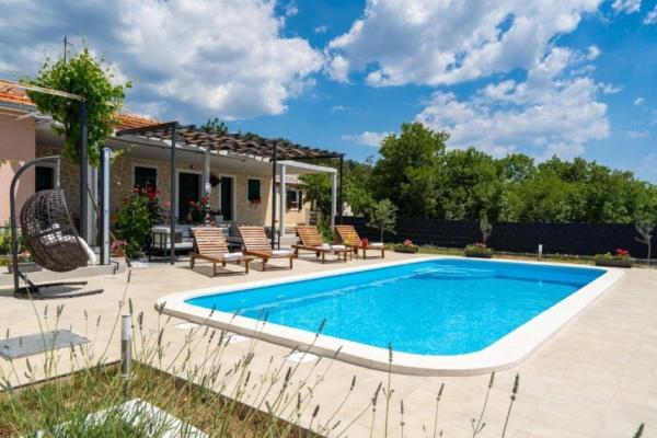 Villa Pax - With Pool - Sevid