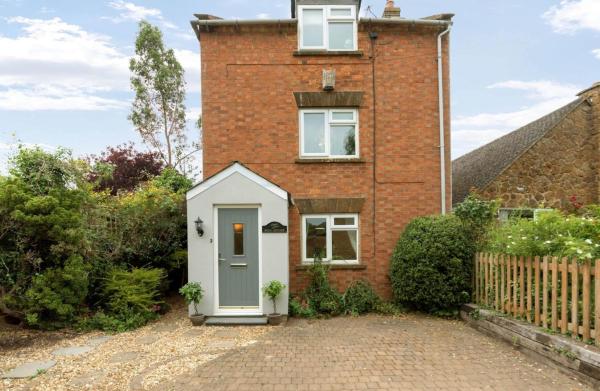 Holly Cottage Middle Tysoe - Banbury
