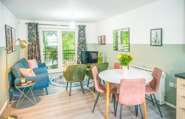 Pipkin Place Serviced Apartment Coventry - Coventry