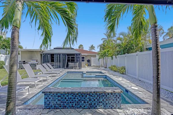Ocean Breeze Villa - Deerfield Beach, FL