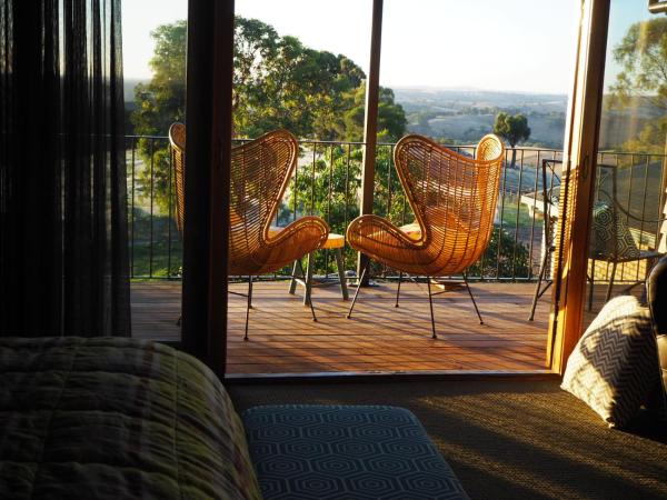 Stylish Vineyard-stay In The Yarra Valley Region - Whittlesea