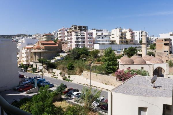 Sunny Apartment, 400m To Beach. Free Parking. - Ретимно