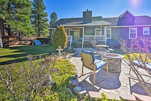 Near Trails, Lakes & Golf: Pinetop Home W/ Deck - Arizona