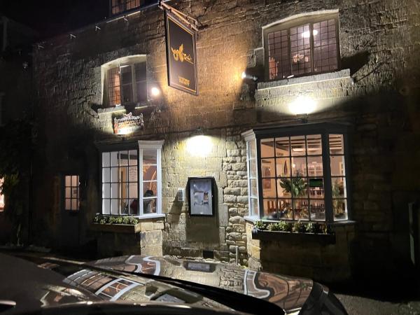 Siam Cottage Guesthouse Over 300 Years Old With Thai Restaurant - Chipping Campden