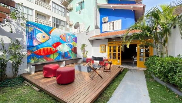 Casa Familiar Na Exuberante Praia De 4 Ilhas. - Bombinhas