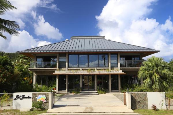 Serene Getaway In Boutique Wellness Hotel - Saint Lucia