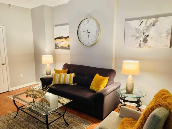 Upscale 2bd/1.5ba Townhome Mins To Jhh & Downtown - Parkville, MD