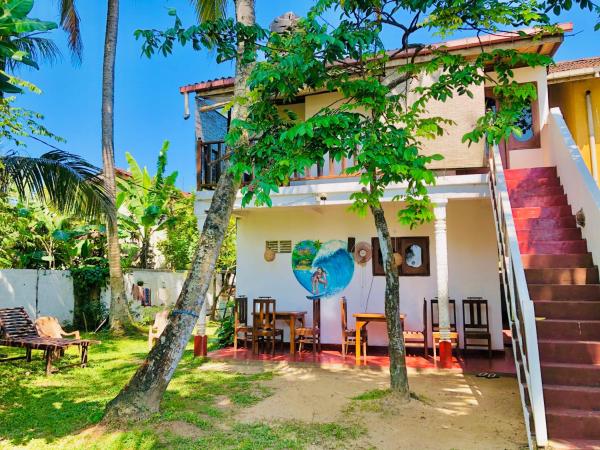 The Sea View Villa Surf School - Mirissa