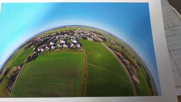 Oomes Huus - Sleep By Hästens, Wake With Coffee - Den Helder