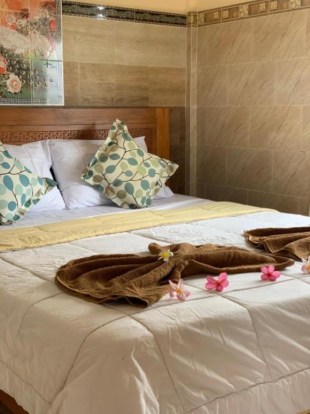 Tude's Family Homestay - Ubud