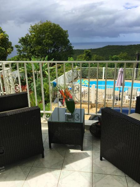 Appartement Vue Mer à Deshaies - 70m² Avec Piscine - Deshaies