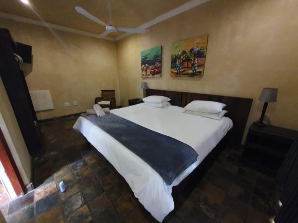 Eagles Nest Estate Luxury Guest House - Johannesburg South