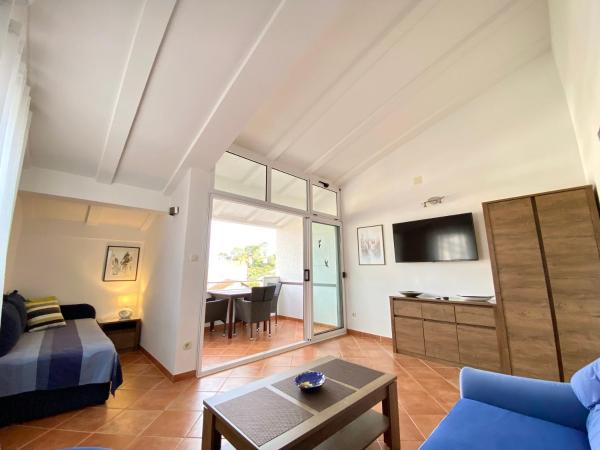 Apartments Perić - Jelsa