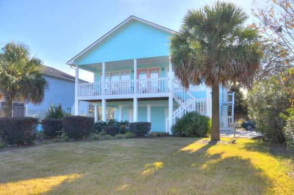 108 W Yacht Drive - Oak Island, NC