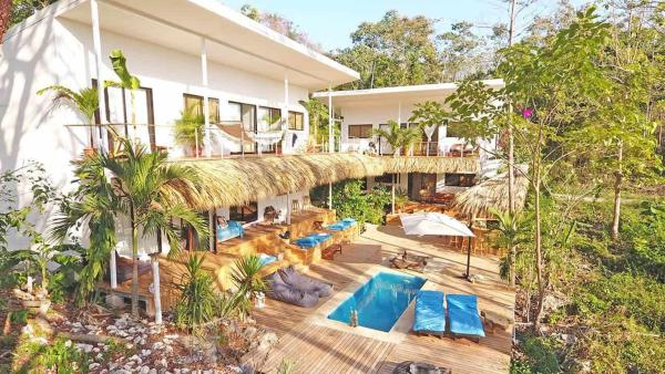 La Sana Surf Hotel, New Management, Few Mn Drive To The Beach - Costa Rica