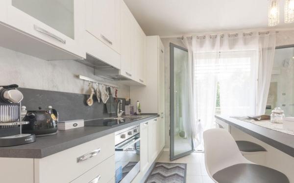 Caseospitali - Casa La Vela, Raffinato Bilocale Con Balcone - Cologno Monzese