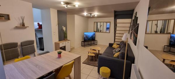 Maisonnette Design Le Cosy - Amazon Prime - à 3mn à Pied Du Marché - Non Climatisé - - Surgères