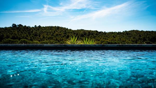Sous Les Pins Gîtes Et Chambres D'hôtes - French Riviera