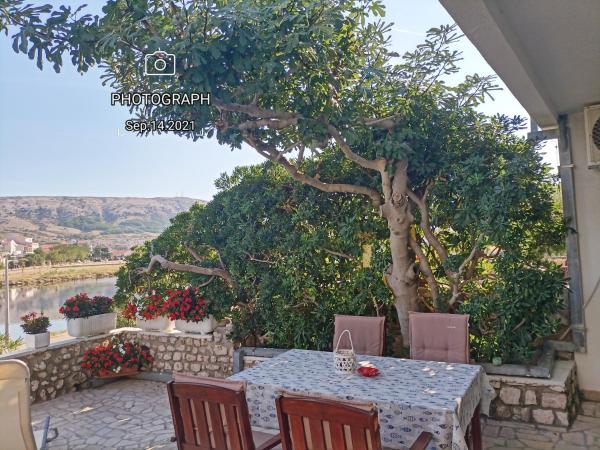 Apartment Lucia - Pag