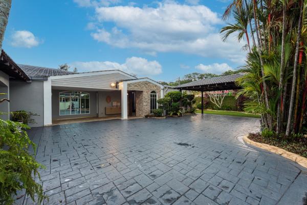 25p Enchanting Bungalow Retreat - Mystical Garden,petaling Jaya By Verano - Kuala Lumpur