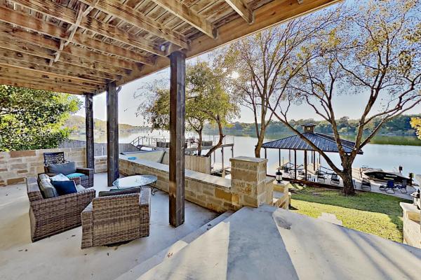 Opulent Waterfront 118b - Lake Buchanan, TX