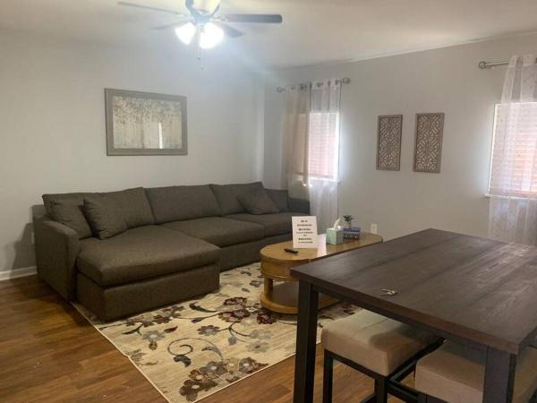 Comfortable Two Bedroom On Royal In Springboro - Waynesville, OH