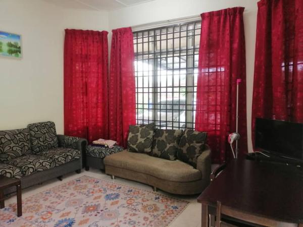 Aziziyati Muslem Homestay Klia Sepang - Semid House - Putrajaya