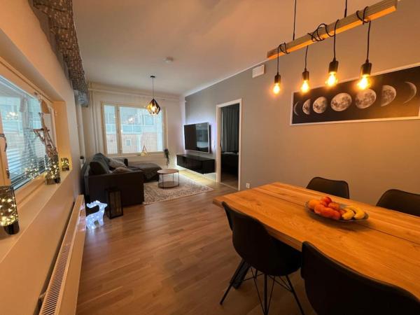 Suite - King Size Bed -Wifi - Indoor Parking - Lapland