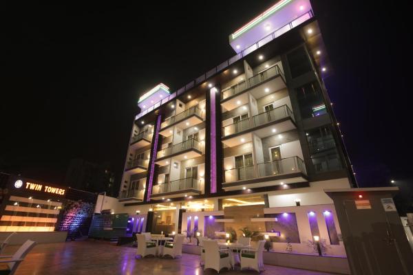 Twin Towers - Noida