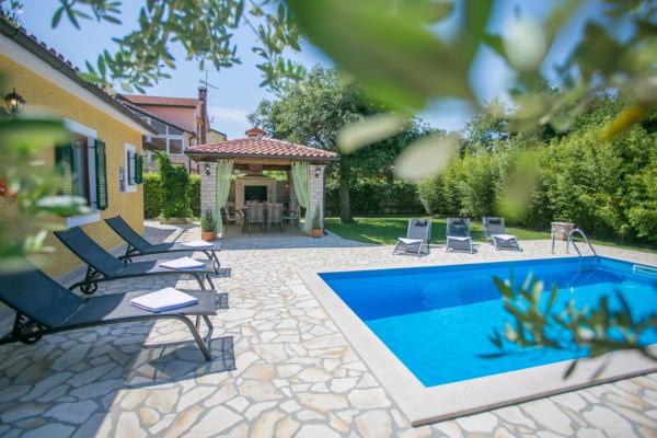 Holiday Home In Kadumi With Air Conditioning, Wifi, Washing Machine, Dishwasher 625-1 - Poreč